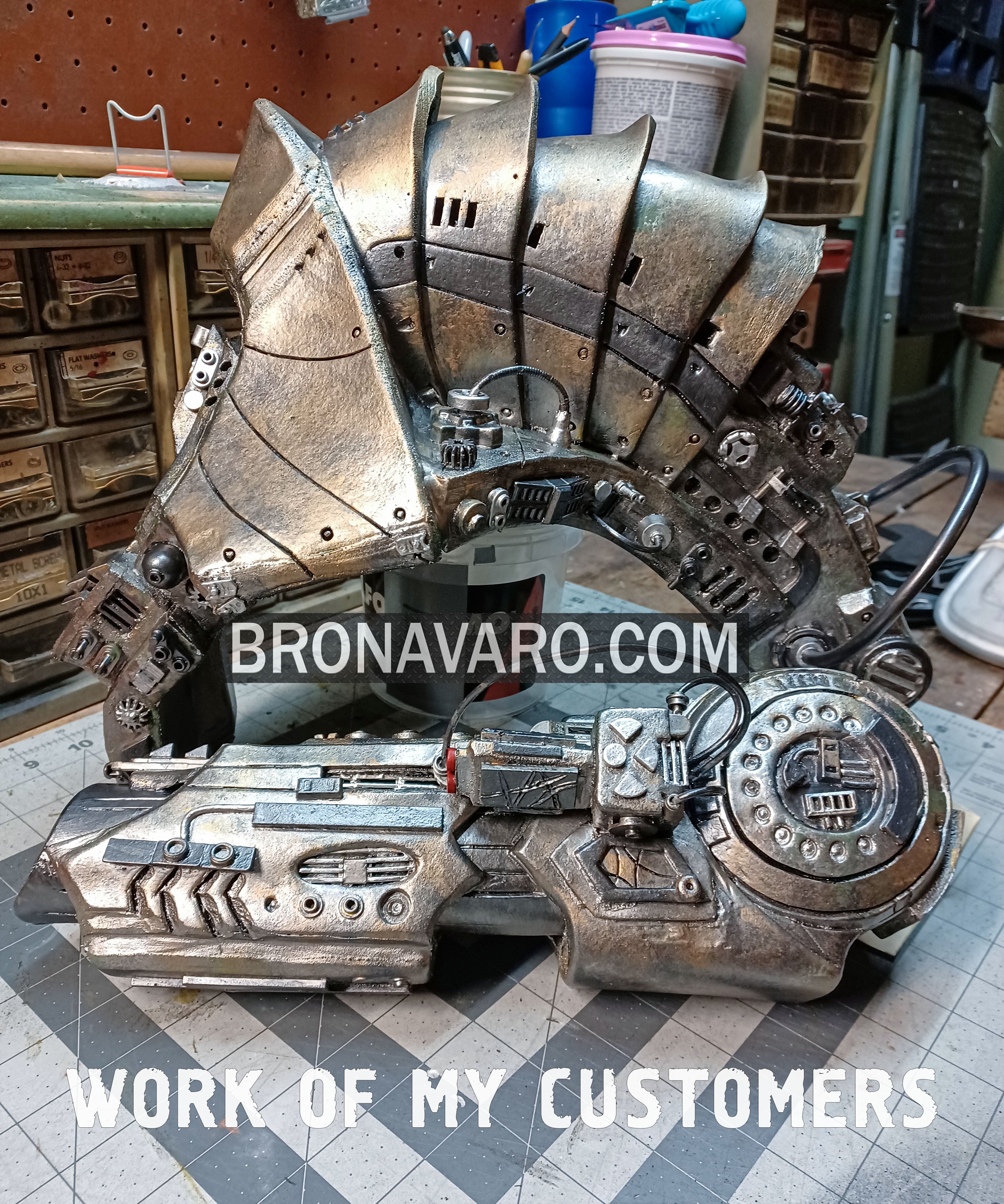 PREDATOR Cosplay Armor Template - Predator Full Armor Pepakura – NAVARO